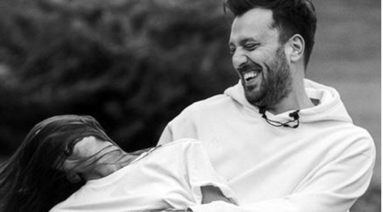 La fidanzata di Cremonini protagonista del nuovo video del cantautore ...
