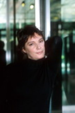 Patricia Millardet, una carriera in tv da "La Piovra" a "Il bello delle ...