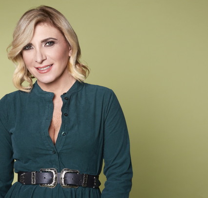 Barbara Foria premiata come comica tv dell'anno a Venezia 79