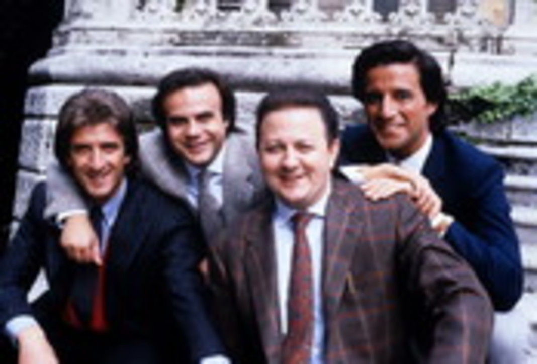 Boldi e De Sica di nuovo insieme in un cinepanettone? Un tam tam in ...