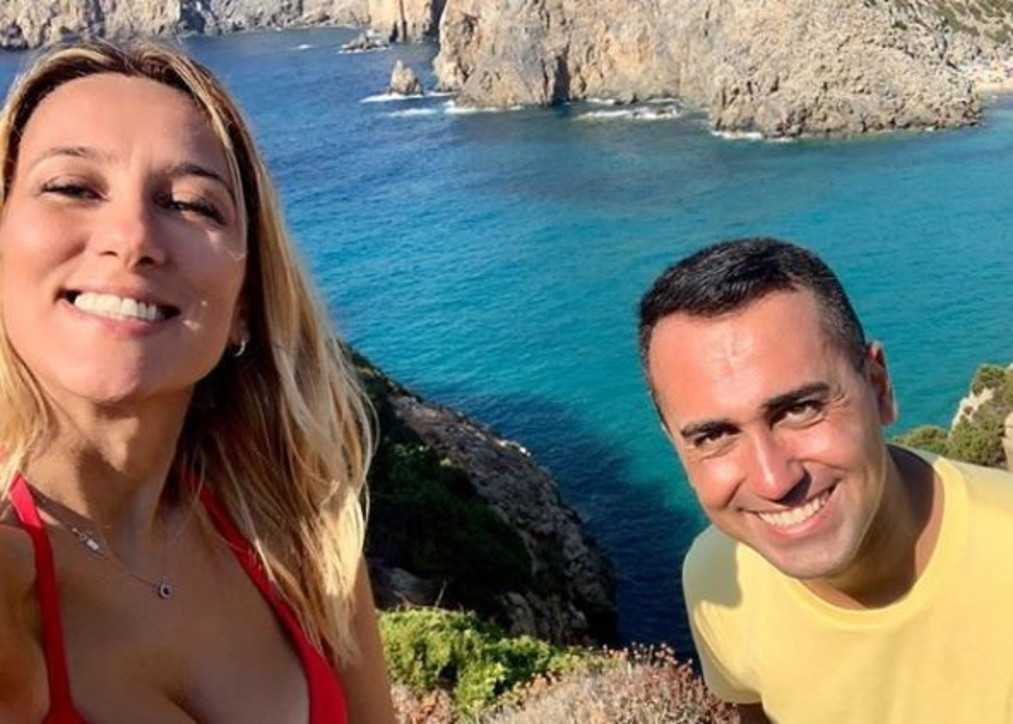 Virginia Saba, bikini perfetto in vacanza con Luigi Di Maio - Tgcom24