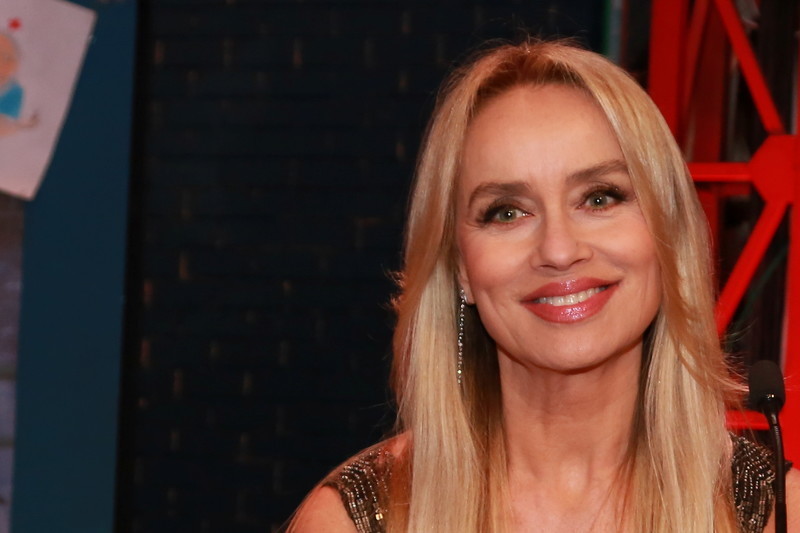 I 65 anni di Gloria Guida, la regina della commedia sexy anni 70 che ha ...