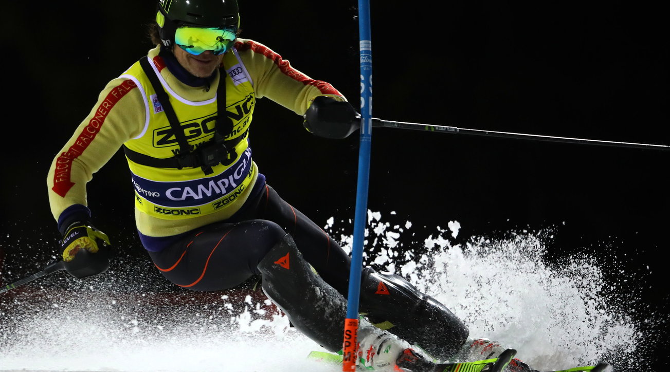 Moda e sport, una maglia speciale per celebrare i campioni dello sci ...