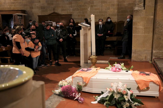 Palermo saluta la piccola Antonella, la bimba morta per la sfida su ...