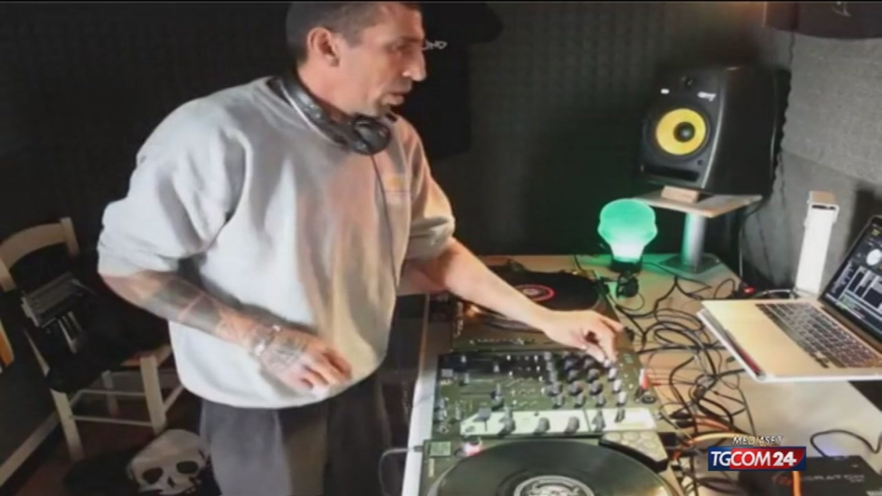 Francia, dj italiano ucciso a coltellate: la compagna è sotto custodia ...