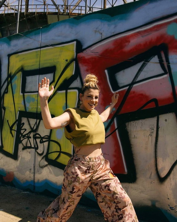 Emma celebra 10 anni di carriera e torna live - Tgcom24