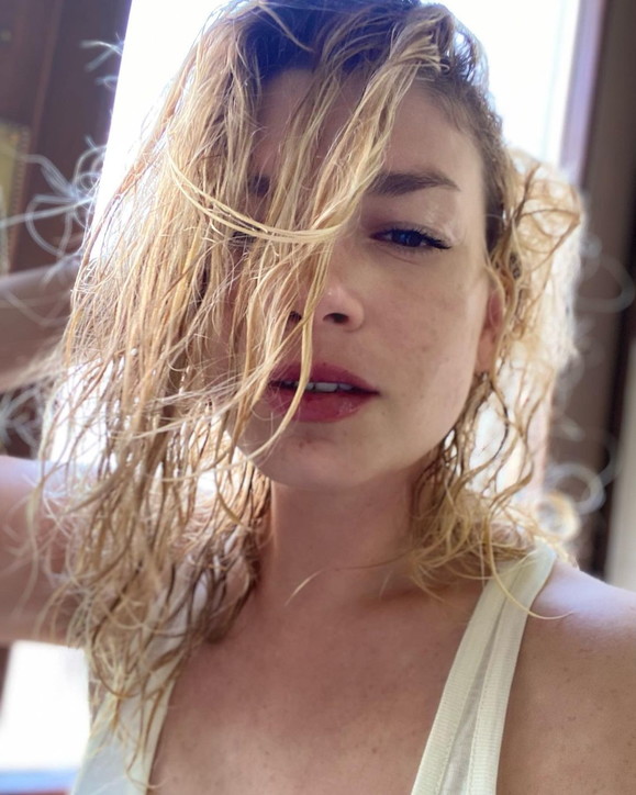 Emma celebra 10 anni di carriera e torna live - Tgcom24