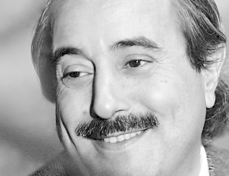 L'italia ricorda il sacrificio del giudice Falcone: la strage il 23 ...