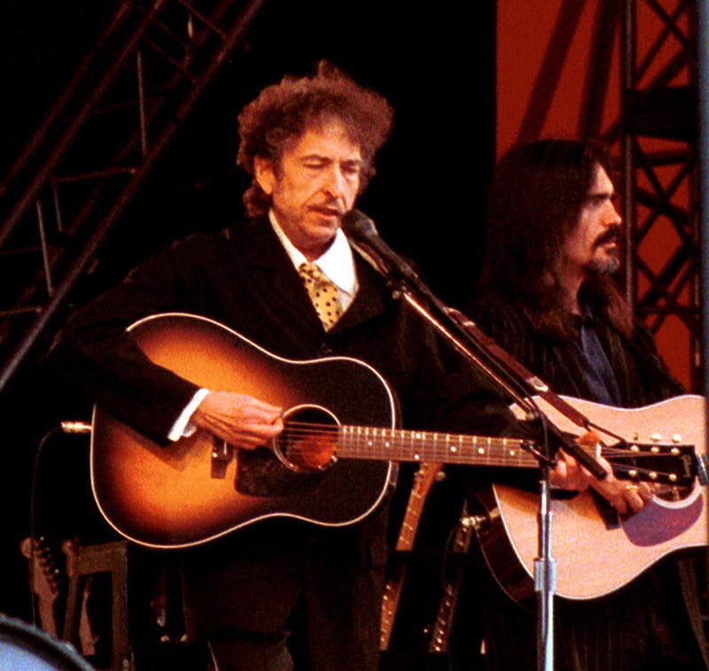 Bob Dylan torna sul palco: primo concerto post pandemia ma... è ...