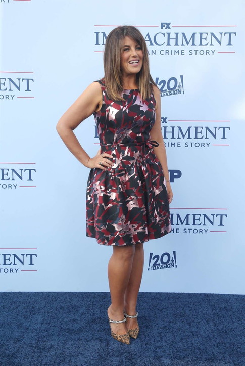 Monica da..."Impeachment": la Lewinsky in mini dress alla prima della ...