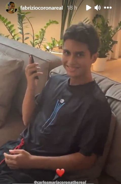 Carlos Corona va all'università a Milano: scopri a quale facoltà è iscritto