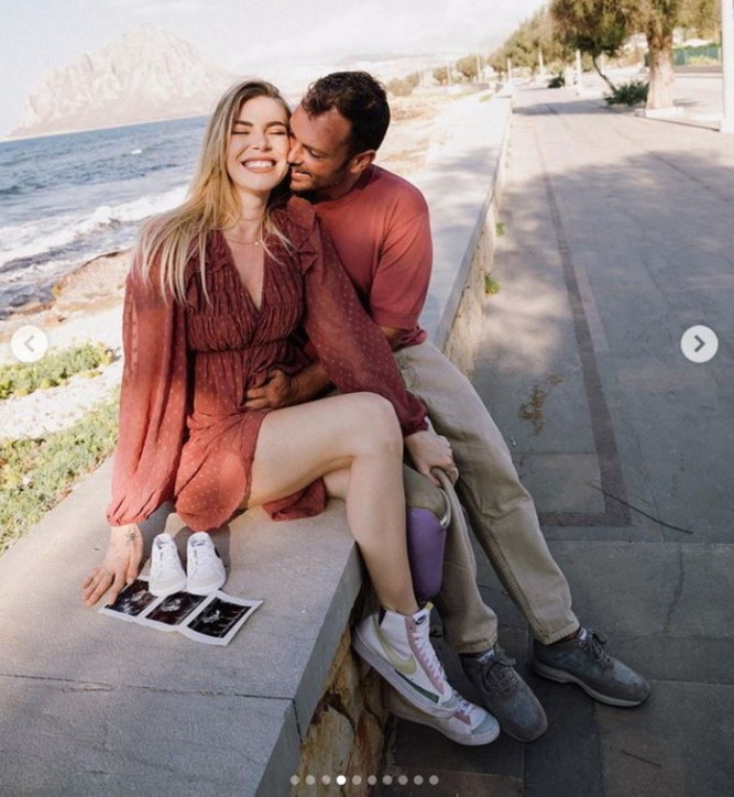 Nina Rima è in dolce attesa: la modella senza gamba avrà una bimba