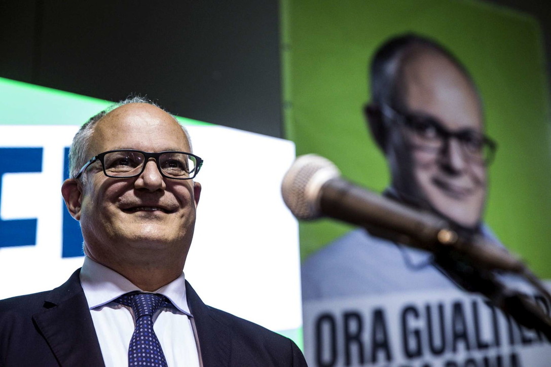 Gualtieri sindaco di Roma: ringrazio avversari, Calenda per idee e ...