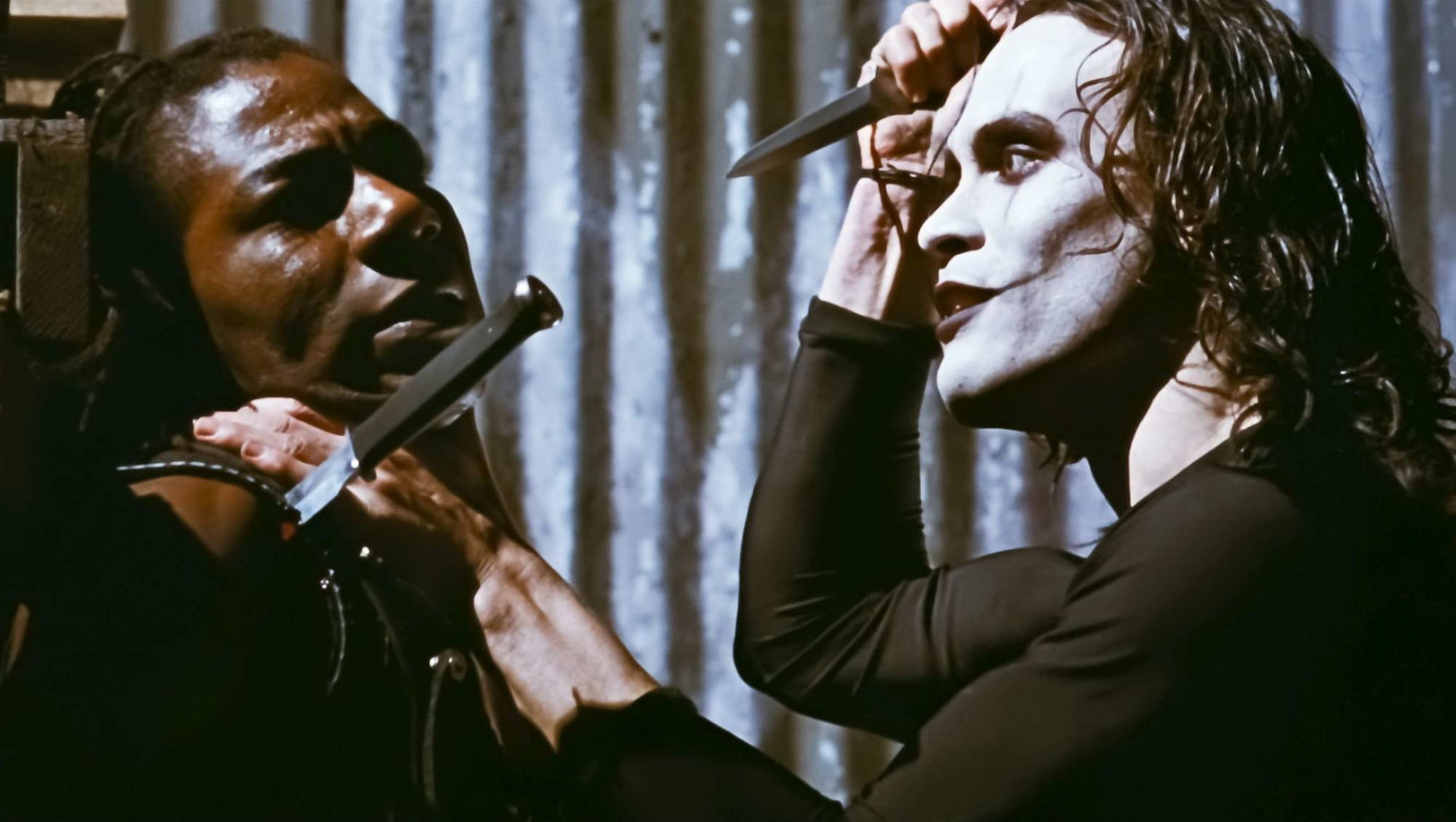 Set "assassino": da Brandon Lee al pilota acrobatico di "Top Gun ...