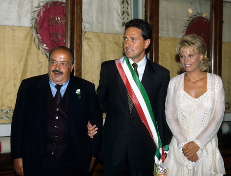 Maria De Filippi compie 60 anni: le foto della sua carriera, dagli ...