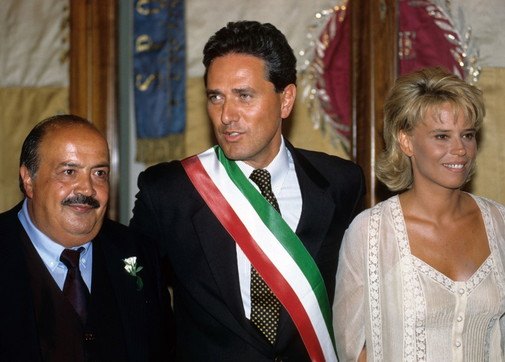 Maria De Filippi compie 60 anni: le foto della sua carriera, dagli ...