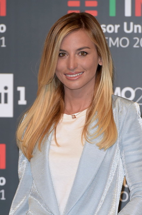 Il Direttore d'Orchestra Beatrice Venezi presenta il suo album ...