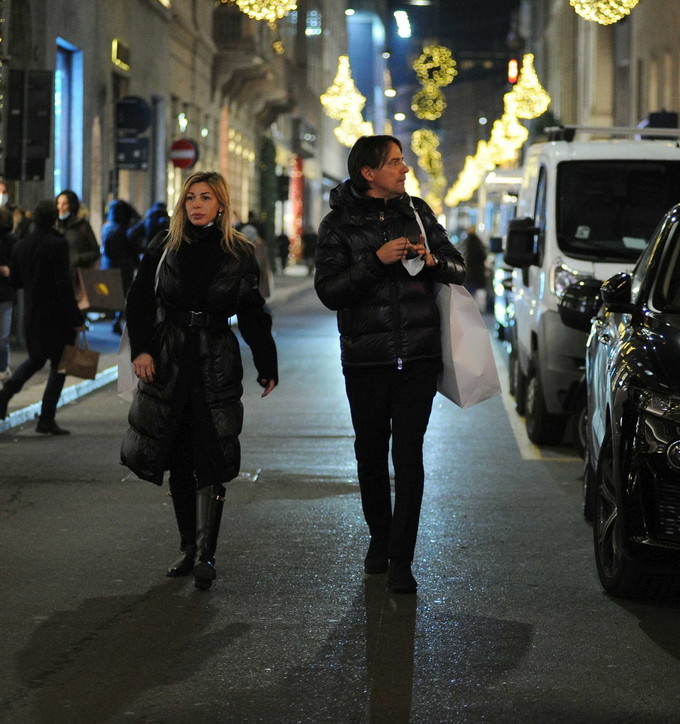 Per Simone Inzaghi e la moglie corsa agli ultimi acquisti a Milano