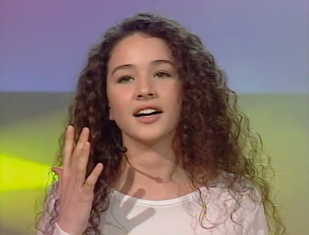 Nicole Grimaudo si esibisce a "Non è la Rai" 1994