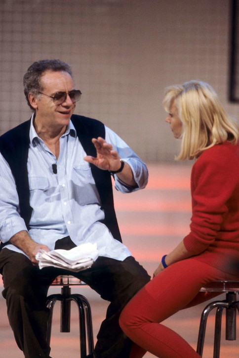 Buon compleanno a Johnny Dorelli, 85 anni tra musica, spettacolo e ...