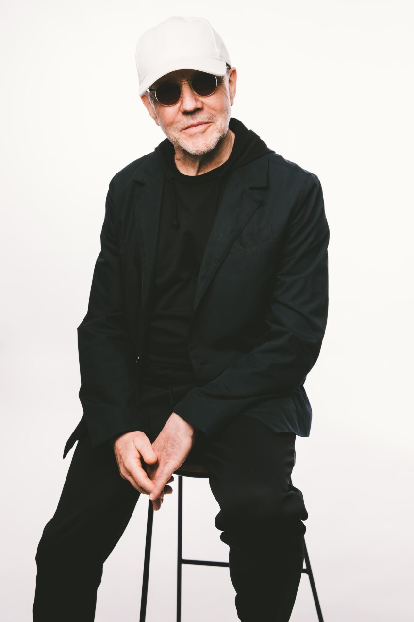 Alan Clark, tastierista dei Dire Straits, presenta il suo primo album ...