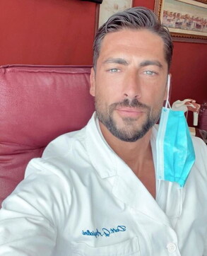 Michelle Hunziker bacia un altro uomo, ecco le foto di Giovanni Angiolini