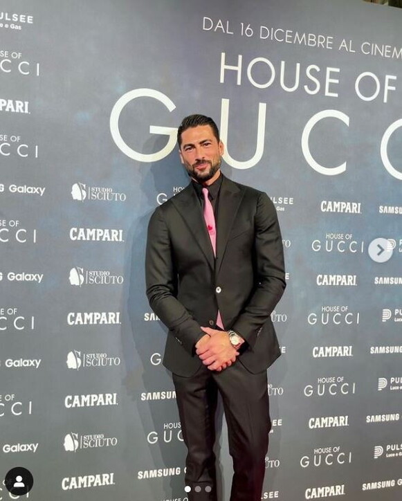 Michelle Hunziker bacia un altro uomo, ecco le foto di Giovanni Angiolini