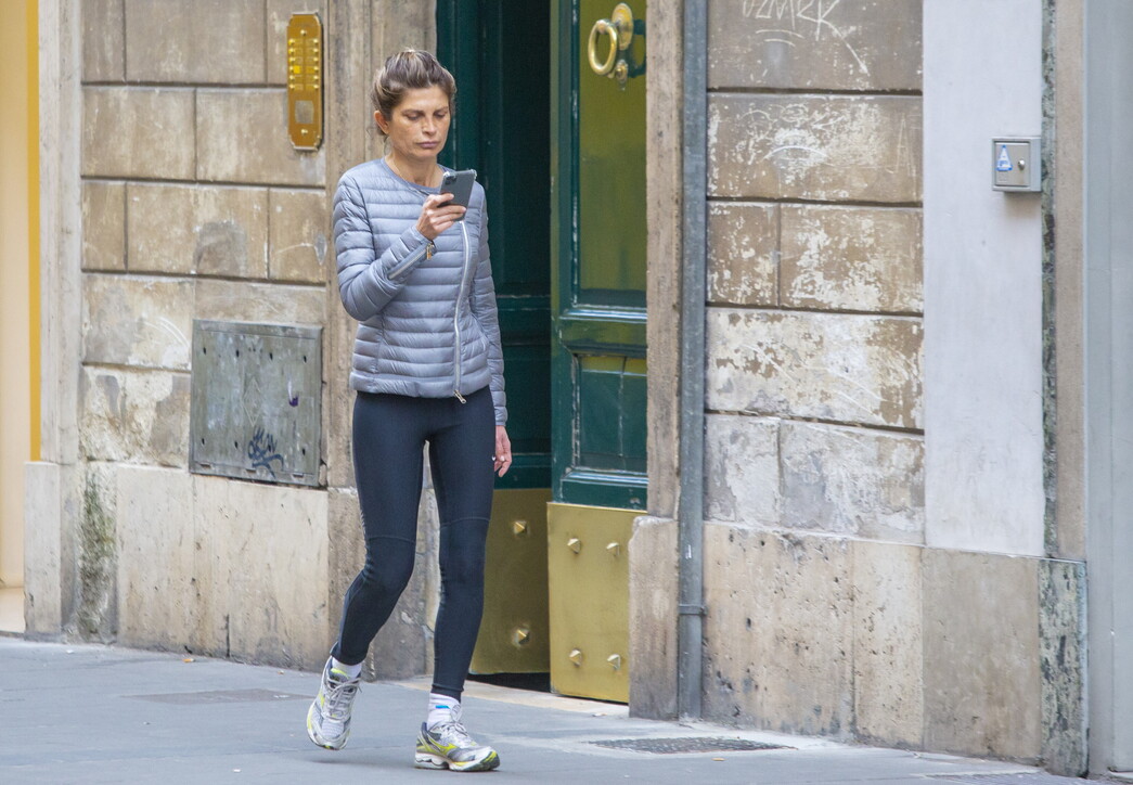 Laura Ravetto si tiene in forma correndo per la Capitale