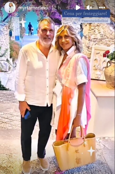 Myrta Merlino in topless al mare marca stretto Marco Tardelli