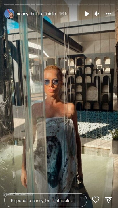 Nancy Brilli in bikini: "Basta farci stupidi problemi con il fisico"