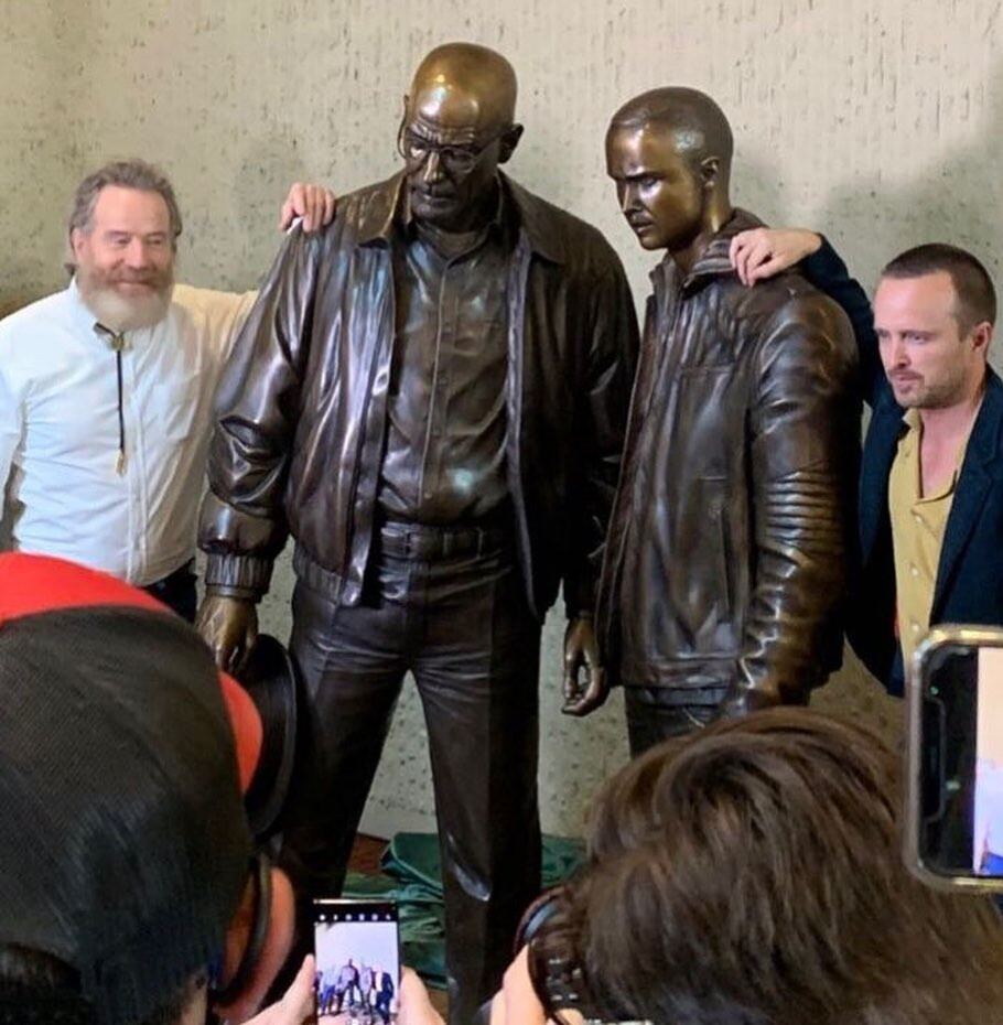 "Breaking Bad", ad Albuquerque le statue in onore di Walter White e ...
