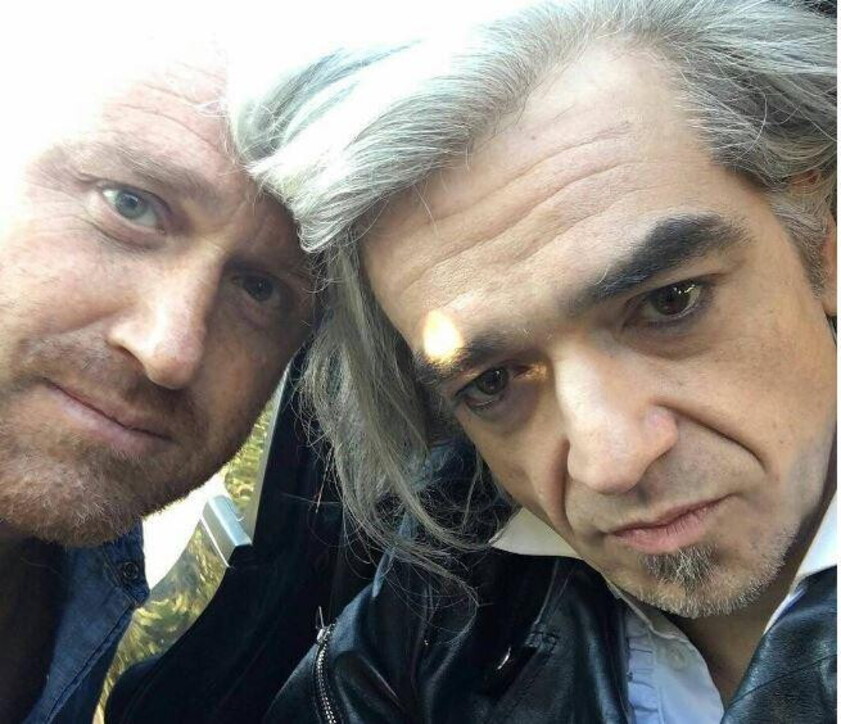 Morgan al mare, tenero papà con la figlia Maria Eco