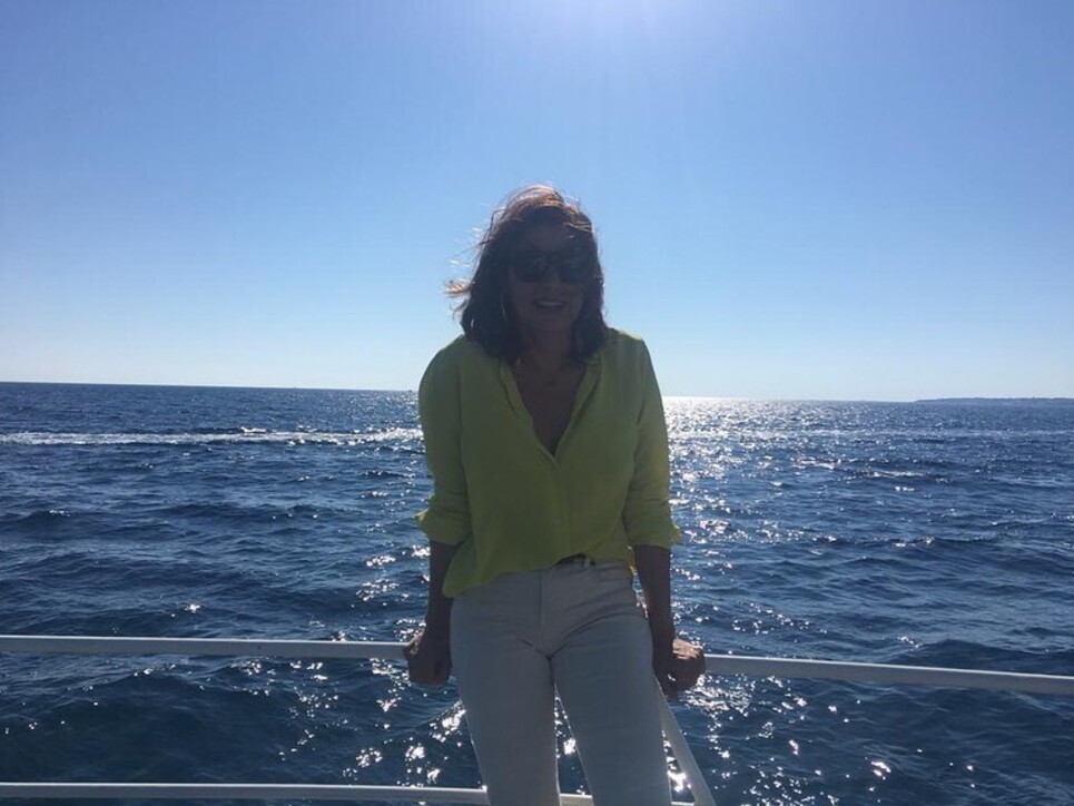 Luisa Ranieri chiude l'estate in bellezza