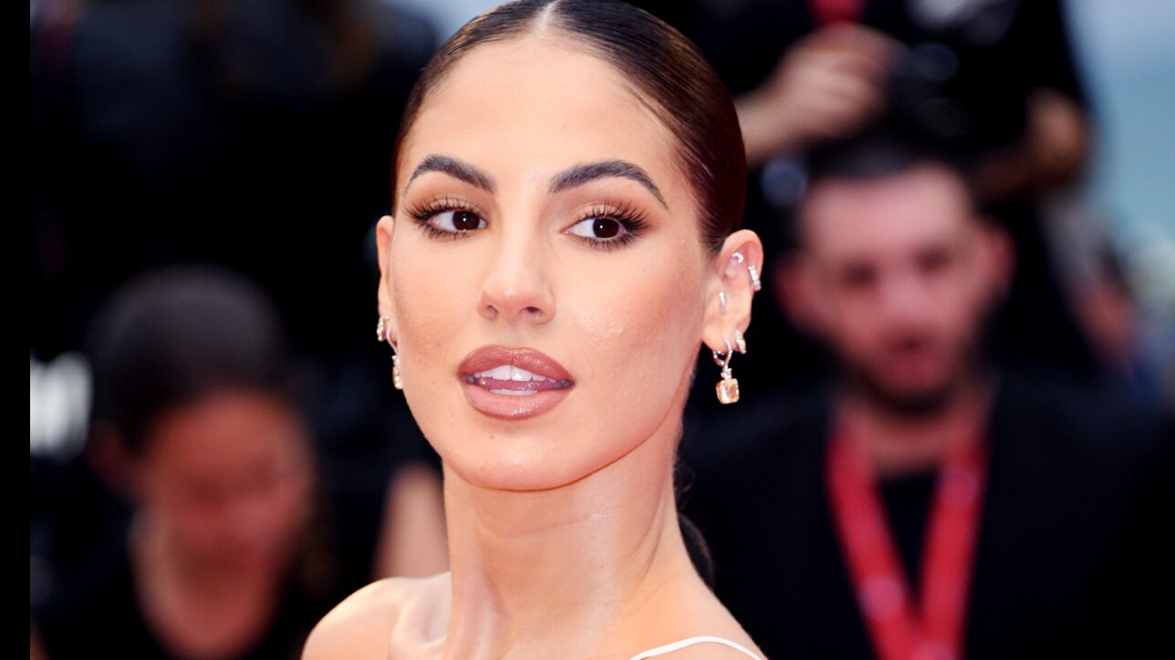 Giulia De Lellis in versione diva al Lido