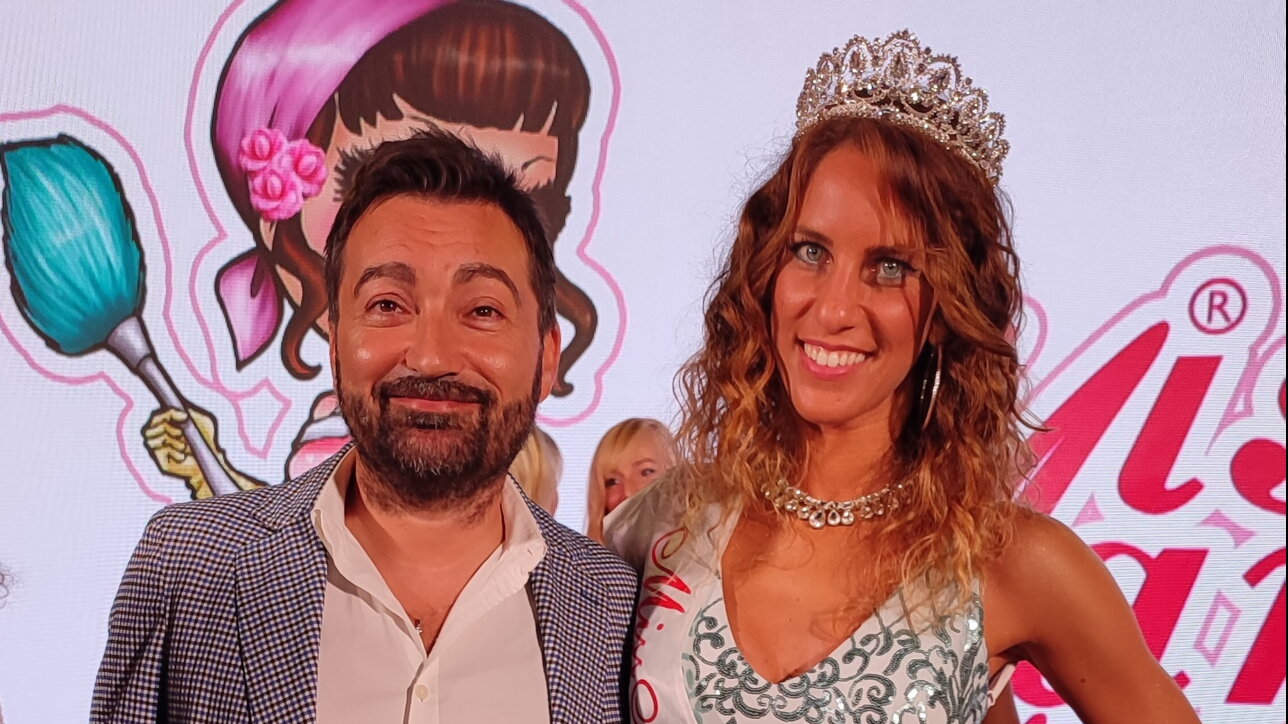 Miss Mamma 2022 è Carolina Bossi: "L'emozione? Figli e marito in prima ...