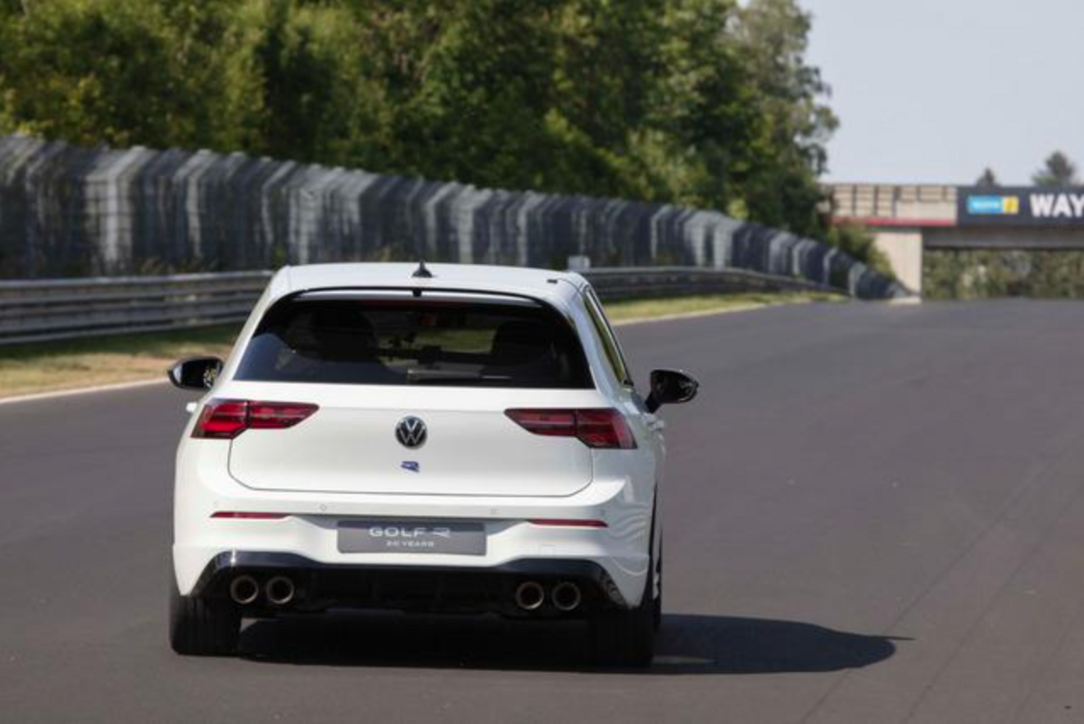 Volkswagen Golf R 20 Years, la Special tutta grinta