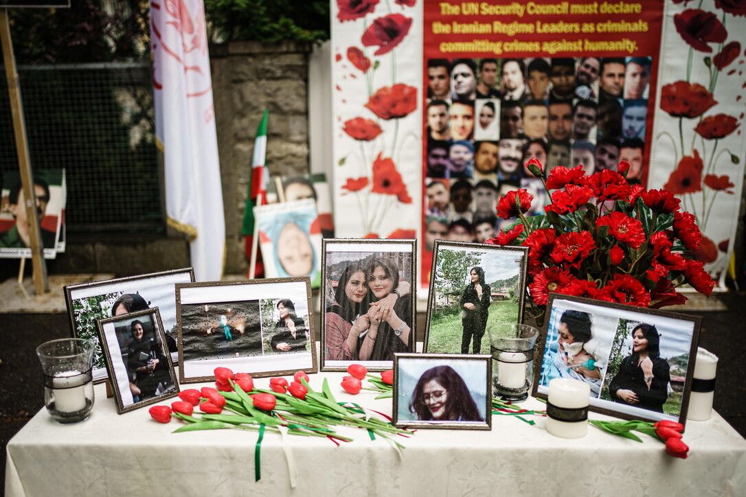 "Uccisa Hadith Najafi", la ragazza simbolo delle proteste in Iran