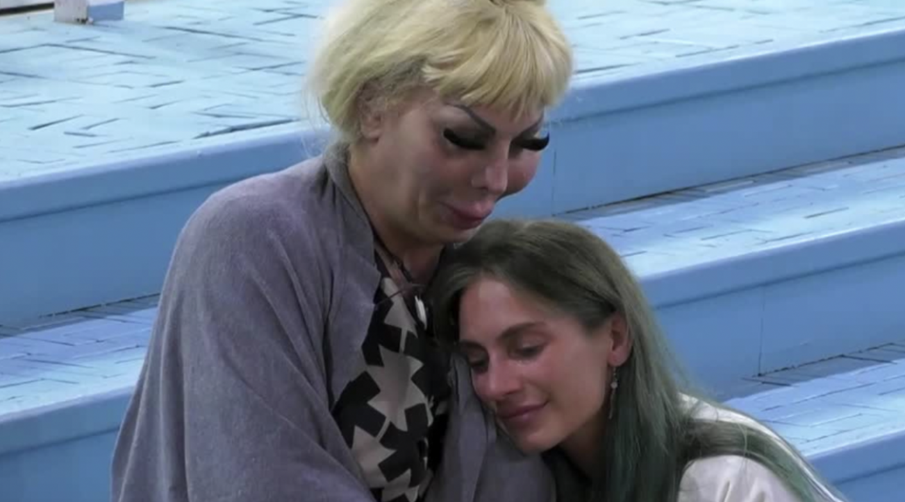 "Grande Fratello Vip", le lacrime tra Elenoire Ferruzzi e Nikita