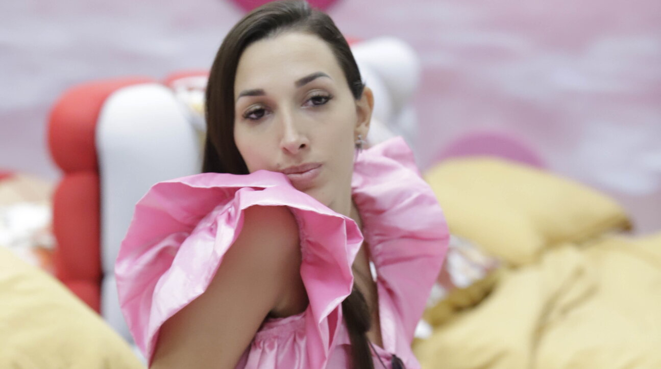 Al "Grande Fratello Vip" Giaele De Donà preoccupata per il marito