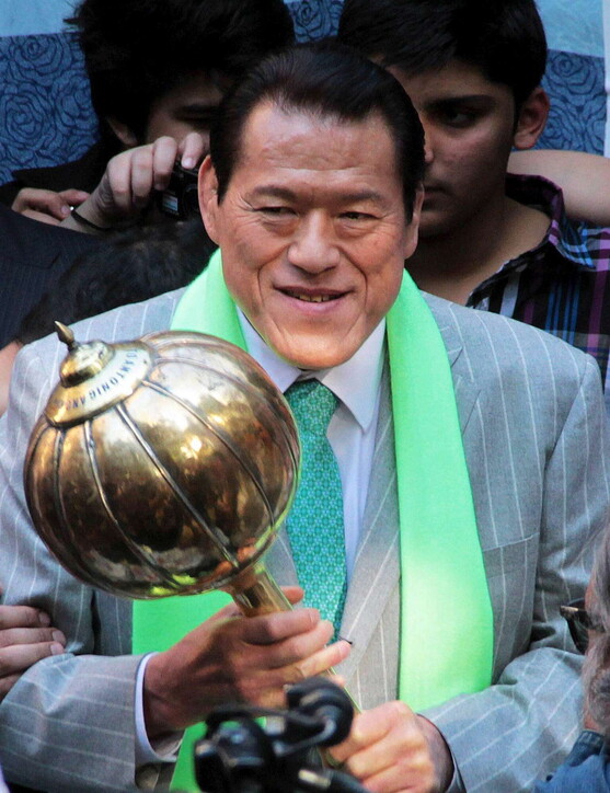 Giappone, morto a 79 anni Antonio Inoki: leggenda del wrestling, sfidò ...