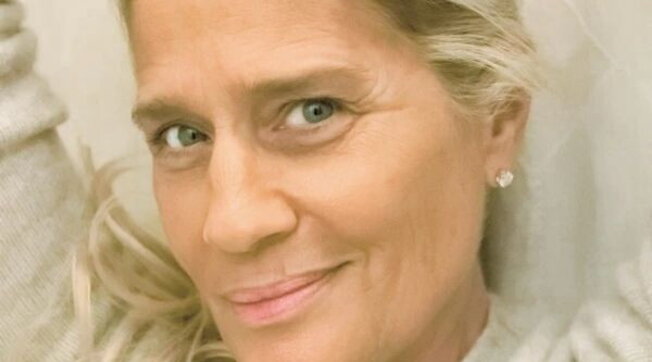 Heather Parisi si mostra al naturale sui social
