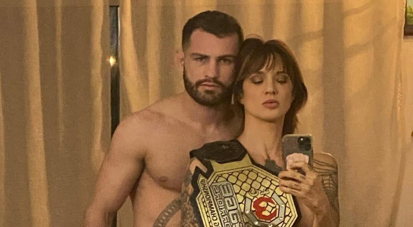 Asia Argento tutta nuda per il fidanzato Michele Martignoni