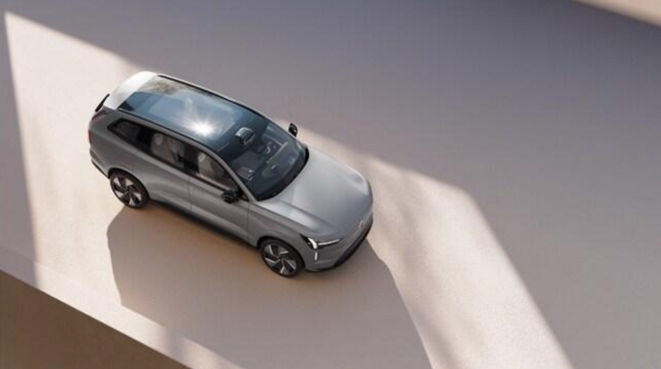 Volvo EX90, il Suv elettrico con lo scudo di sicurezza invisibile