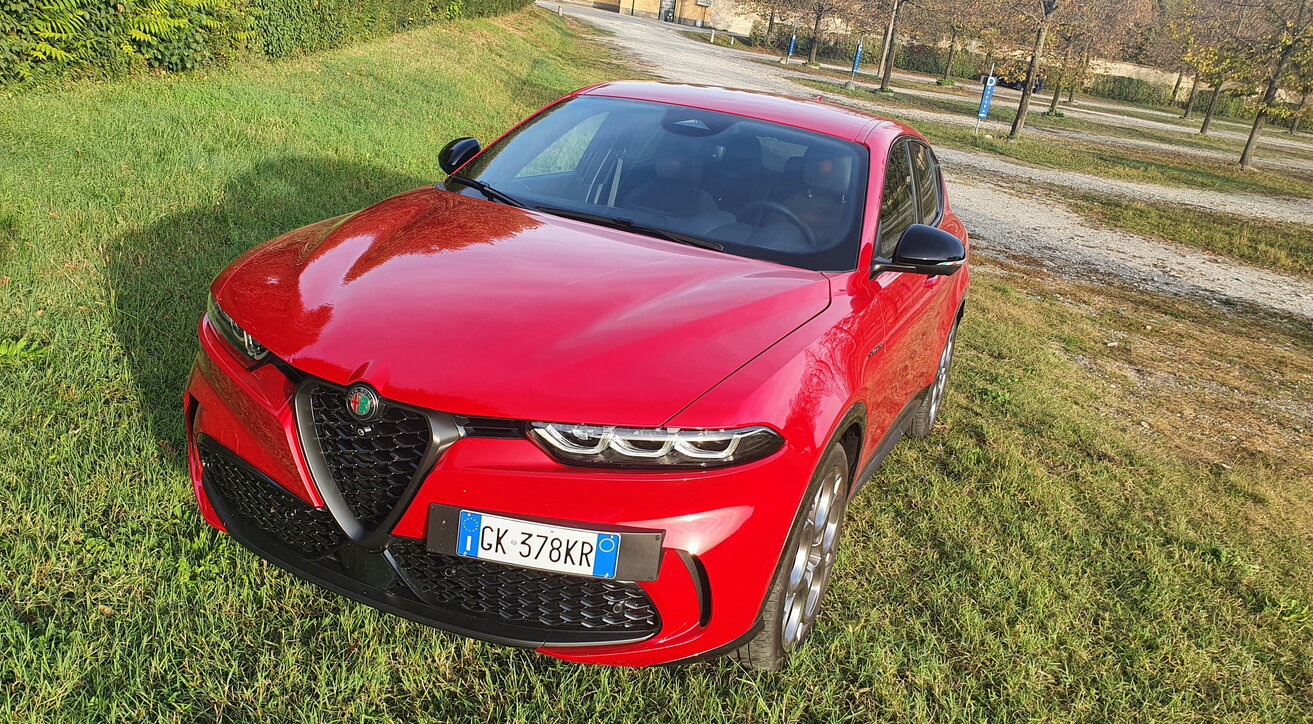 Quanto si è fatta attendere... ecco Alfa Romeo Tonale: crossover di ...