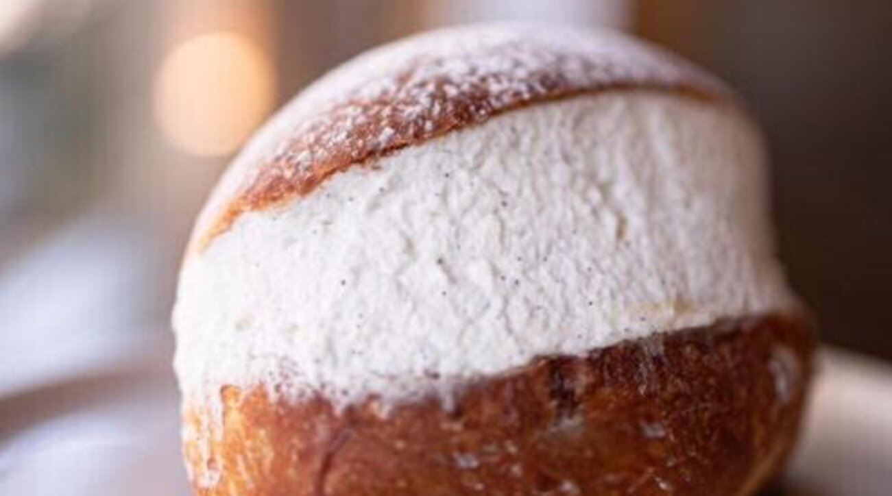 Il 3 dicembre è il Maritozzo Day: tutti pazzi per il dolce romano