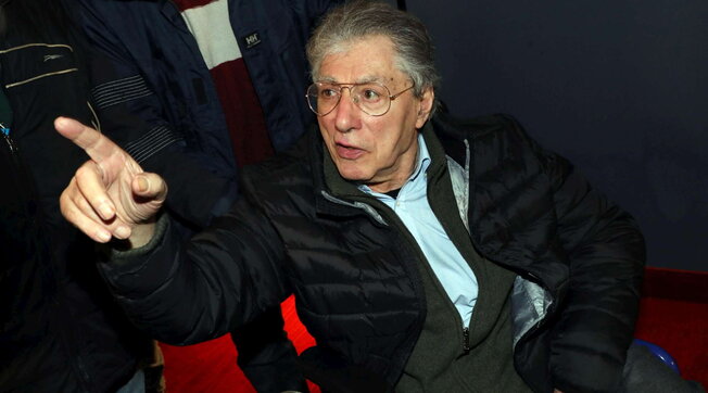 Bossi: "Siamo qui per rinnovare la Lega, non per distruggerla"