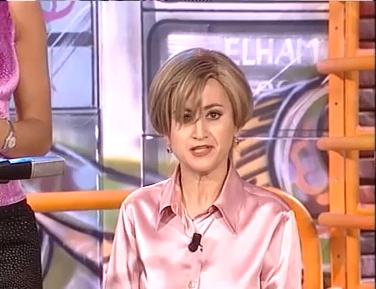 Nives canta "Tintarella di Luna" a "Mai dire Gol" 1998