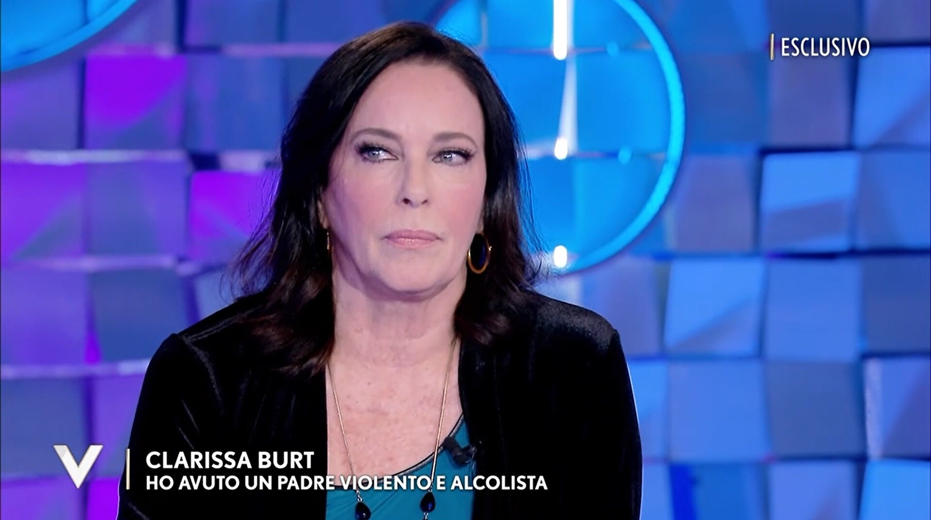 Clarissa Burt: "Ho avuto un padre violento e alcolista" - Tgcom24