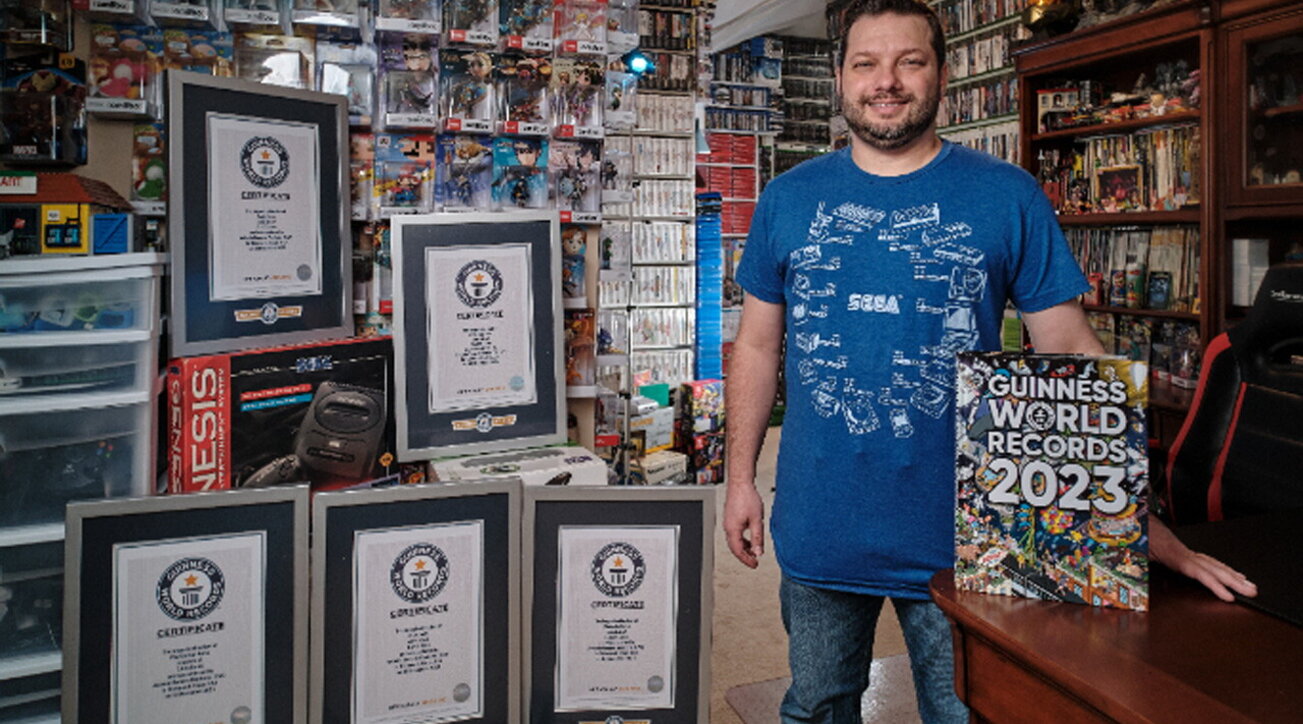 Vince cinque record mondiali per la sua raccolta di videogame