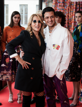 Alessandro Enriquez illumina l'arte di Marco Lodola, il circo della ...